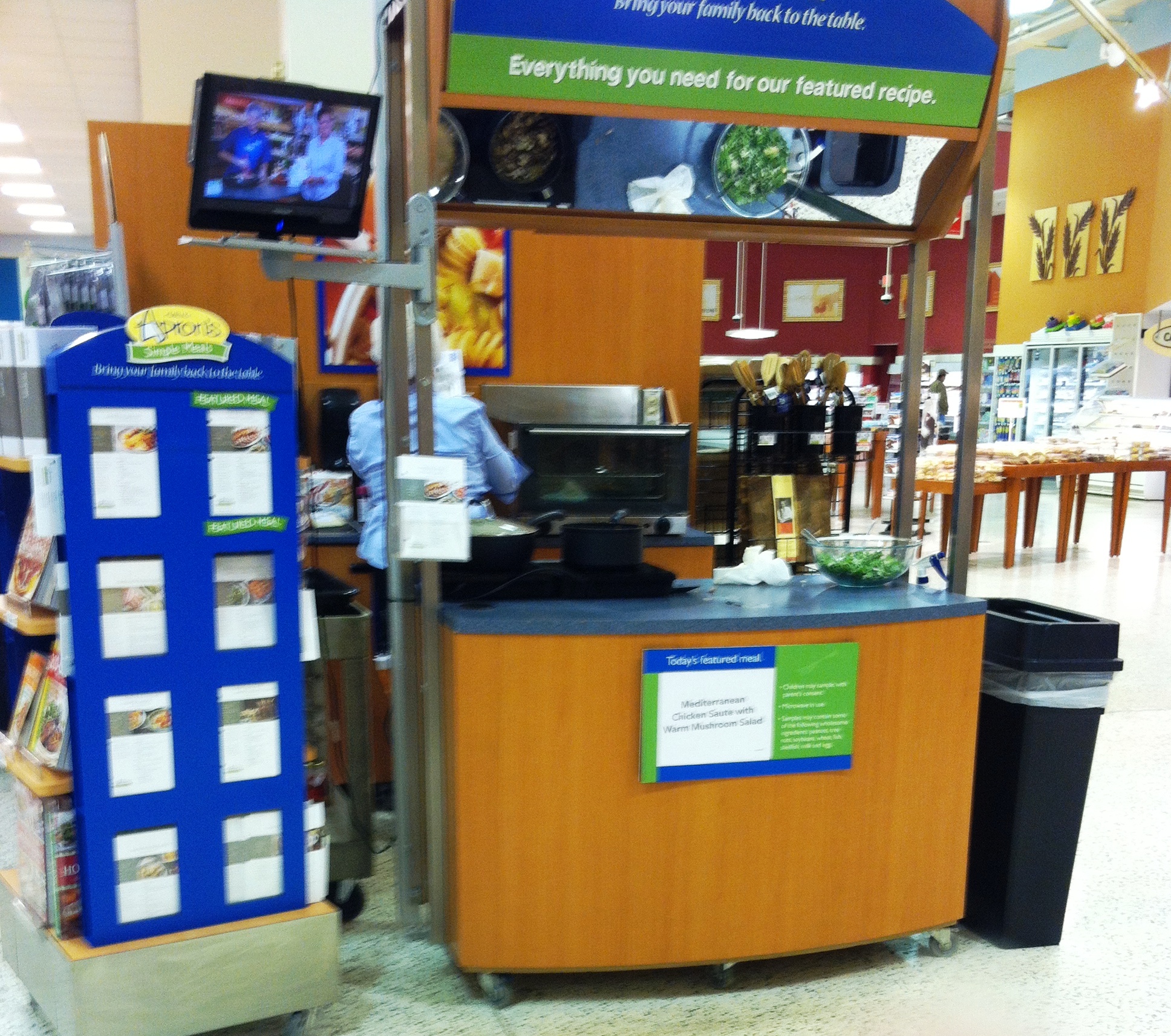 Demo stand – Publix – The Dauntless Princess